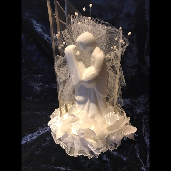 n/a | Party Supplies | Porcelain Bride And Groom Wedding Cake Topper ...